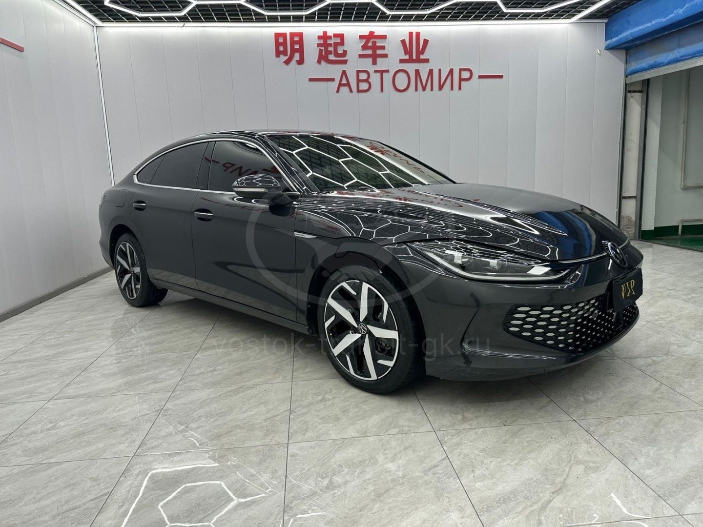 Заказать Volkswagen Lamando L в Китае